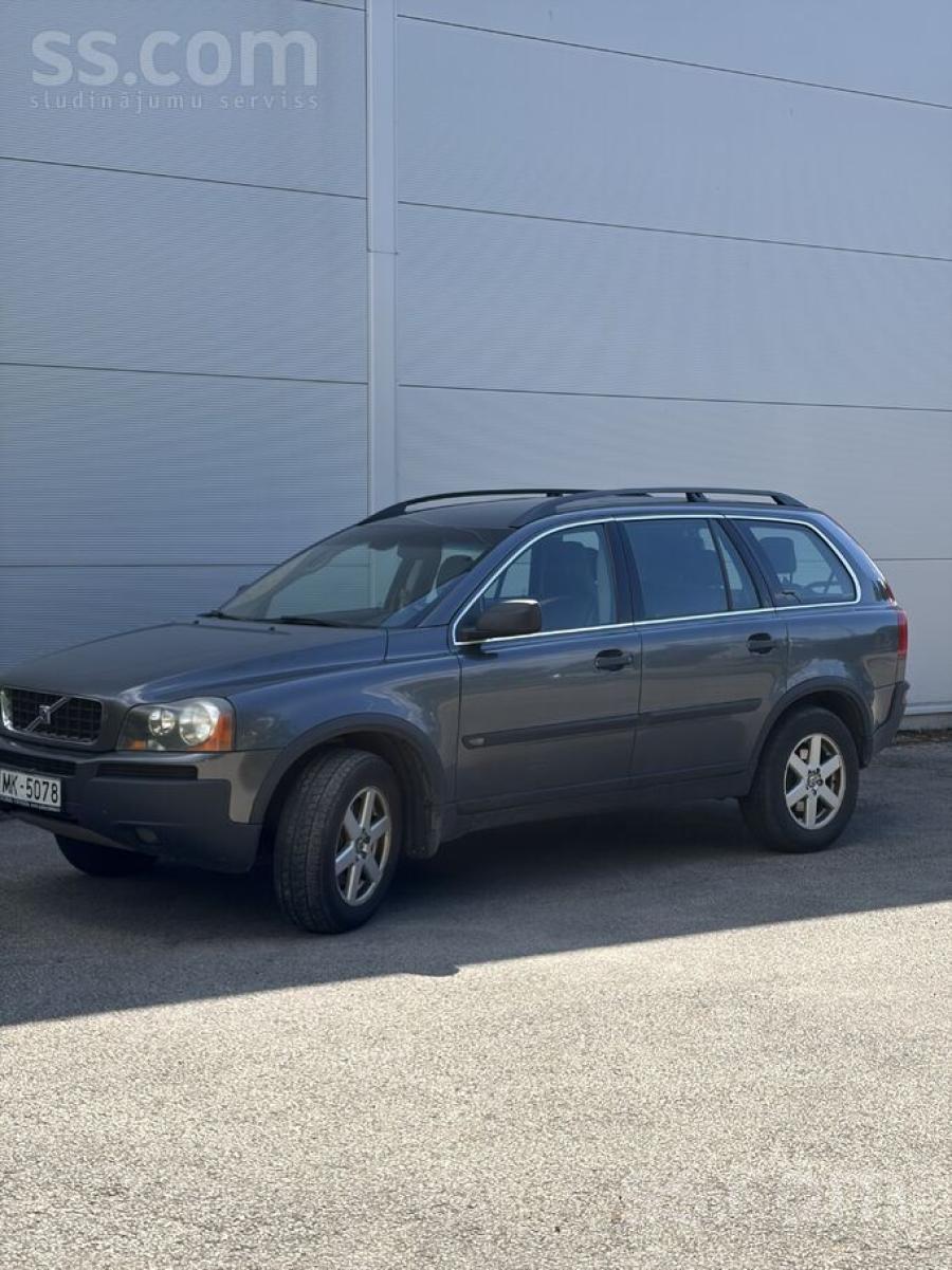 Grey Volvo XC90 2005 in Riga, with an engine capacity of 2.40 L and mileage of 446 thousand km for 2990 €, photo 7 on AUTOMOTO.COM.LV