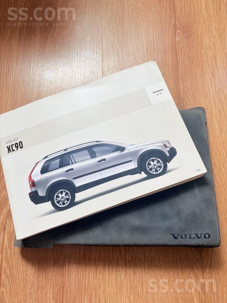 Grey Volvo XC90 2005 in Riga, with an engine capacity of 2.40 L and mileage of 446 thousand km for 2990 €, photo 18 on AUTOMOTO.COM.LV