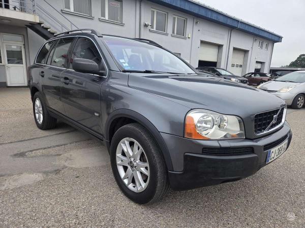 Pelēks Volvo XC90 2005 Marijampole, ar dzinēja tilpumu 2.40 L un nobraukumu 296 tūkst. km par 4199 €, foto 3 vietnē AUTOMOTO.COM.LV
