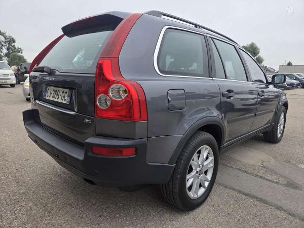 Pelēks Volvo XC90 2005 Marijampole, ar dzinēja tilpumu 2.40 L un nobraukumu 296 tūkst. km par 4199 €, foto 5 vietnē AUTOMOTO.COM.LV