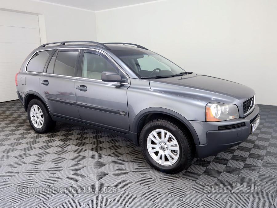 Pelēks Volvo XC90 2005 Tallina, ar dzinēja tilpumu 2.40 L un nobraukumu 323 tūkst. km par 1899 €, foto 1 vietnē AUTOMOTO.COM.LV