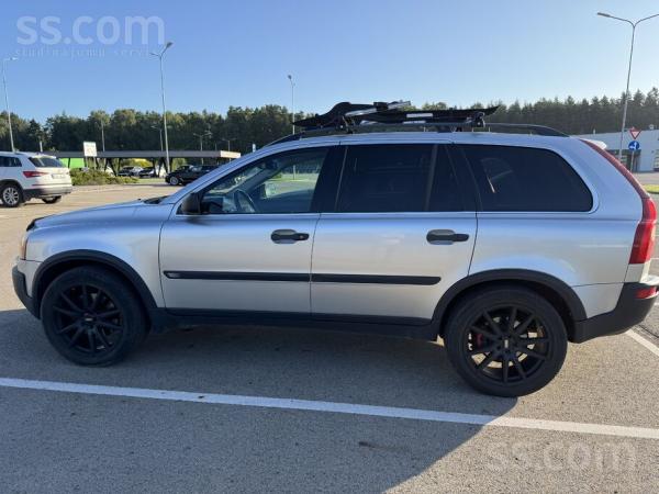 Pelēks Volvo XC90 2005 Jelgava, ar dzinēja tilpumu 2.40 L un nobraukumu 402 tūkst. km par 3750 €, foto 8 vietnē AUTOMOTO.COM.LV