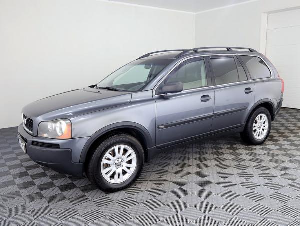 Pelēks Volvo XC90 2005 Tallina, ar dzinēja tilpumu 2.40 L un nobraukumu 323 tūkst. km par 1899 €, foto 10 vietnē AUTOMOTO.COM.LV