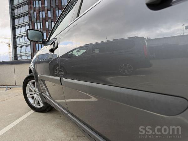 Grey Volvo XC90 2005 in Riga, with an engine capacity of 2.40 L and mileage of 374 thousand km for 2750 €, photo 4 on AUTOMOTO.COM.LV