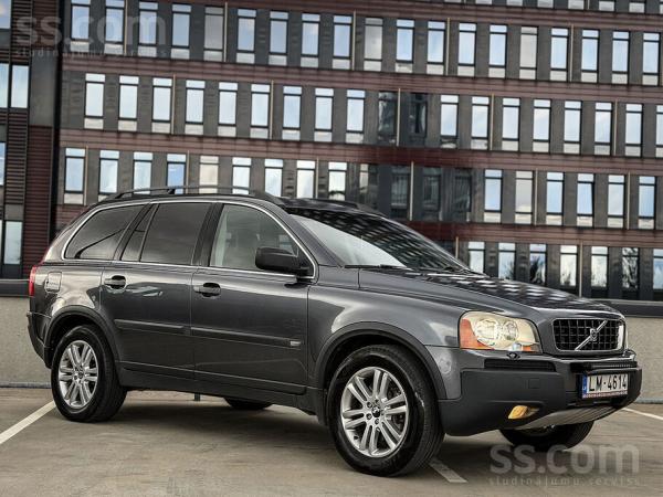 Grey Volvo XC90 2005 in Riga, with an engine capacity of 2.40 L and mileage of 374 thousand km for 2750 €, photo 7 on AUTOMOTO.COM.LV
