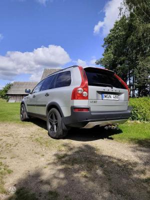 Grey Volvo XC90 2005 in Utena, with an engine capacity of 2.40 L and mileage of 600 thousand km for 3300 €, photo 3 on AUTOMOTO.COM.LV