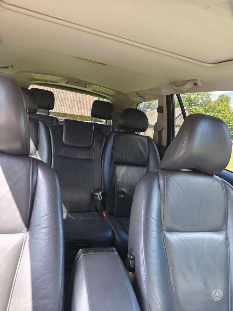 Grey Volvo XC90 2005 in Utena, with an engine capacity of 2.40 L and mileage of 600 thousand km for 3300 €, photo 6 on AUTOMOTO.COM.LV