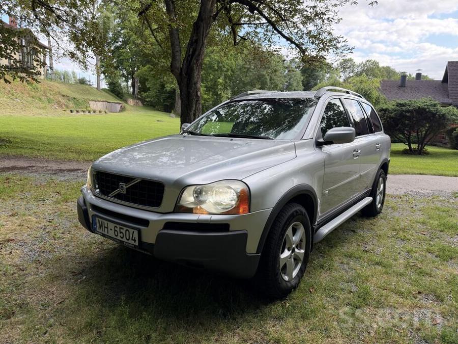 Grey Volvo XC90 2005 in Bauska, with an engine capacity of 2.40 L and mileage of 335 thousand km for 2650 €, photo 3 on AUTOMOTO.COM.LV