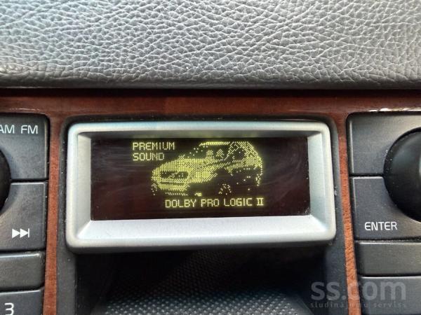 Grey Volvo XC90 2005 in Bauska, with an engine capacity of 2.40 L and mileage of 335 thousand km for 2650 €, photo 10 on AUTOMOTO.COM.LV