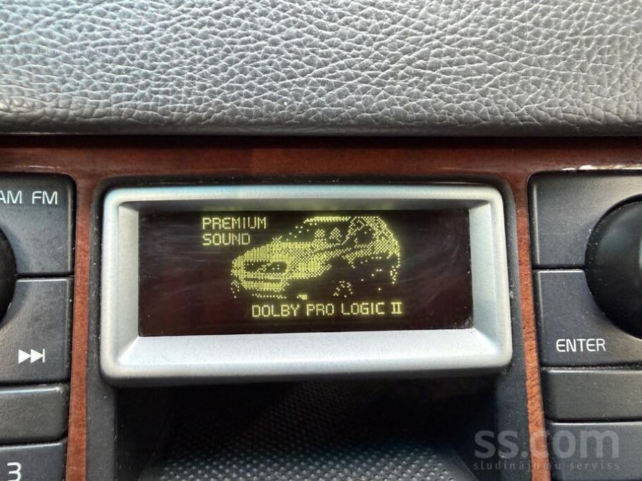 Grey Volvo XC90 2005 in Bauska, with an engine capacity of 2.40 L and mileage of 335 thousand km for 2650 €, photo 11 on AUTOMOTO.COM.LV