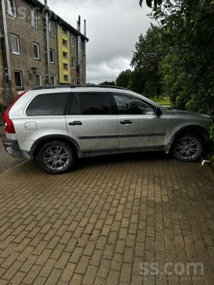 Grey Volvo XC90 2005 in Liepaja, with an engine capacity of 2.40 L and mileage of 495 thousand km for 2000 €, photo  on AUTOMOTO.COM.LV