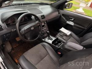 Grey Volvo XC90 2005 in Riga, with an engine capacity of 2.50 L and mileage of 412 thousand km for 2650 €, photo 7 on AUTOMOTO.COM.LV