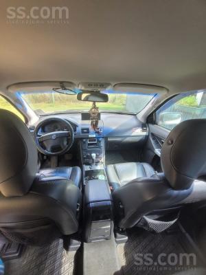 Pelēks Volvo XC90 2005 Jūrmala, ar dzinēja tilpumu 2.40 L un nobraukumu 404 tūkst. km par 2000 €, foto 6 vietnē AUTOMOTO.COM.LV
