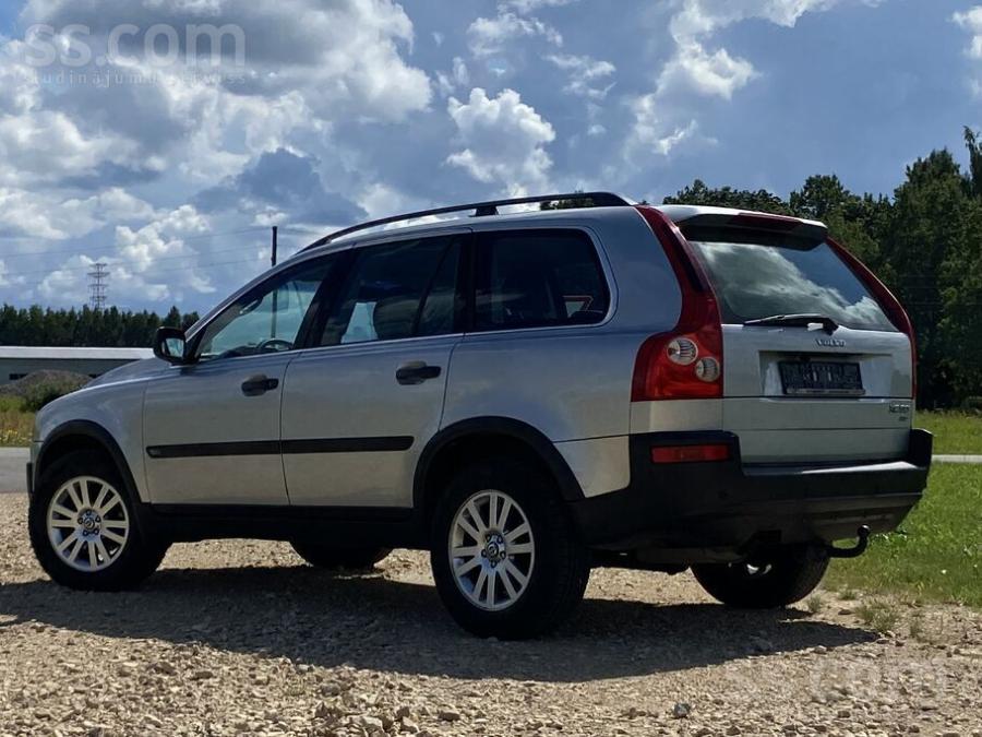 Grey Volvo XC90 2005 in Riga, with an engine capacity of 2.40 L and mileage of 342 thousand km for 4290 €, photo 11 on AUTOMOTO.COM.LV