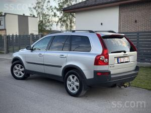Grey Volvo XC90 2005 in Jelgava, with an engine capacity of 2.40 L and mileage of 377 thousand km for 3800 €, photo 4 on AUTOMOTO.COM.LV