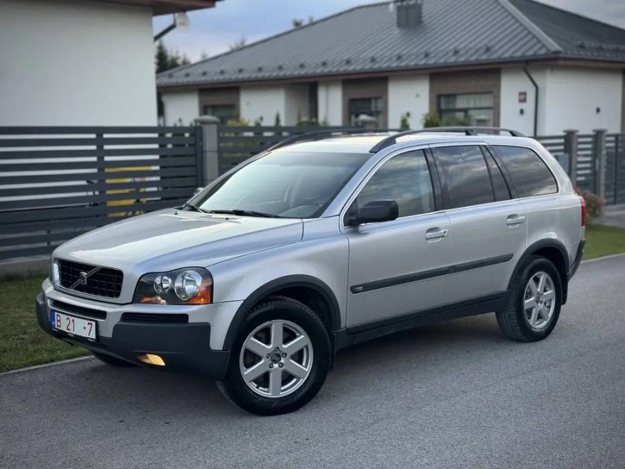Pelēks Volvo XC90 2005 Jelgava, ar dzinēja tilpumu 2.40 L un nobraukumu 377 tūkst. km par 3800 €, foto 1 vietnē AUTOMOTO.COM.LV
