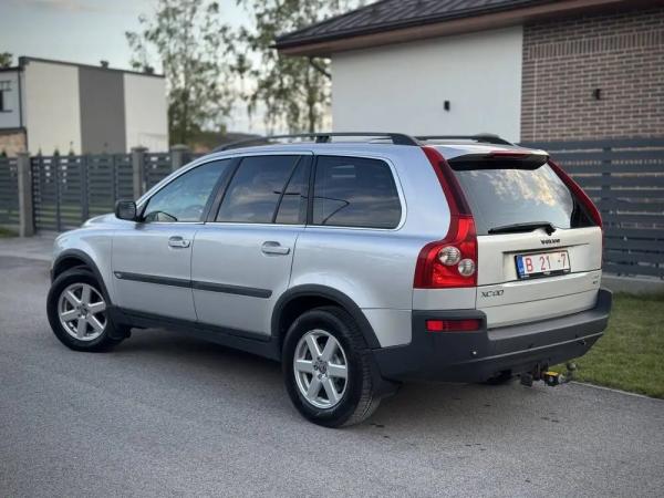 Pelēks Volvo XC90 2005 Jelgava, ar dzinēja tilpumu 2.40 L un nobraukumu 377 tūkst. km par 3800 €, foto 3 vietnē AUTOMOTO.COM.LV