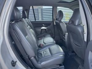 Pelēks Volvo XC90 2005 Jelgava, ar dzinēja tilpumu 2.40 L un nobraukumu 377 tūkst. km par 3800 €, foto 12 vietnē AUTOMOTO.COM.LV