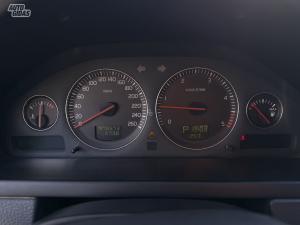 Серый Вольво ХС90 2005 в Вильнюс, объемом двигателя 2.40 л и пробегом 480 тыс. км за 3500 €, фото 8 на AUTOMOTO.COM.LV