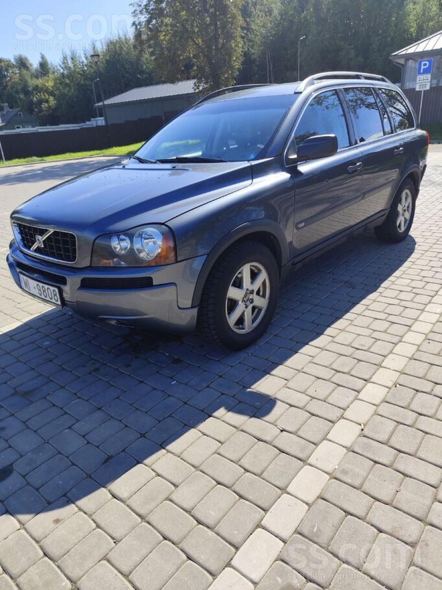 Pelēks Volvo XC90 2005 Rēzekne, ar dzinēja tilpumu 2.40 L un nobraukumu 367 tūkst. km par 4250 €, foto 1 vietnē AUTOMOTO.COM.LV