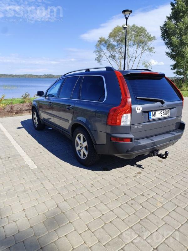 Grey Volvo XC90 2005 in Rezekne, with an engine capacity of 2.40 L and mileage of 367 thousand km for 4250 €, photo 6 on AUTOMOTO.COM.LV