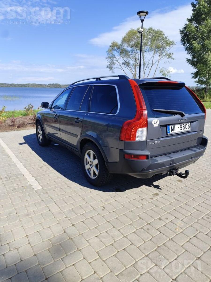 Pelēks Volvo XC90 2005 Rēzekne, ar dzinēja tilpumu 2.40 L un nobraukumu 367 tūkst. km par 4250 €, foto 6 vietnē AUTOMOTO.COM.LV