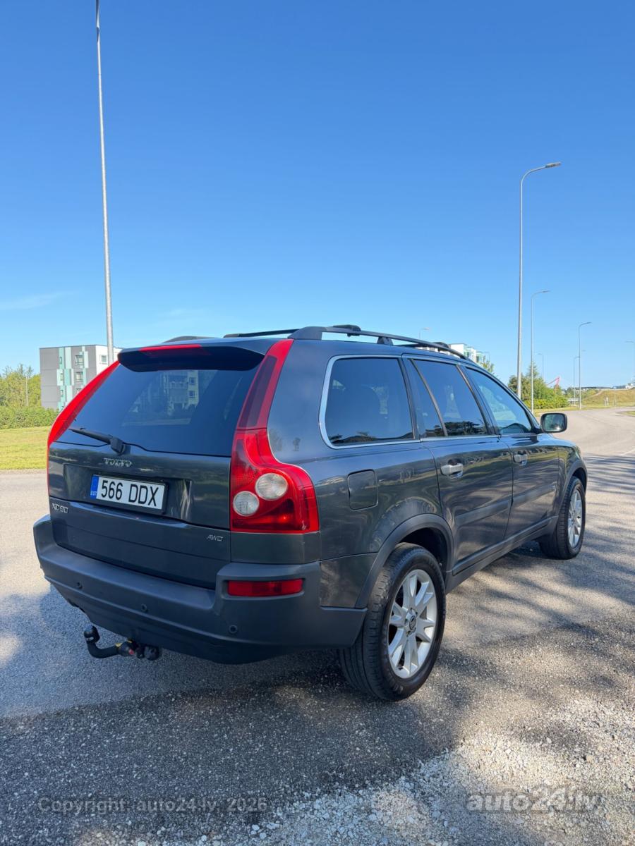 Pelēks Volvo XC90 2005 Tallina, ar dzinēja tilpumu 2.40 L un nobraukumu 462 tūkst. km par 2999 €, foto 8 vietnē AUTOMOTO.COM.LV