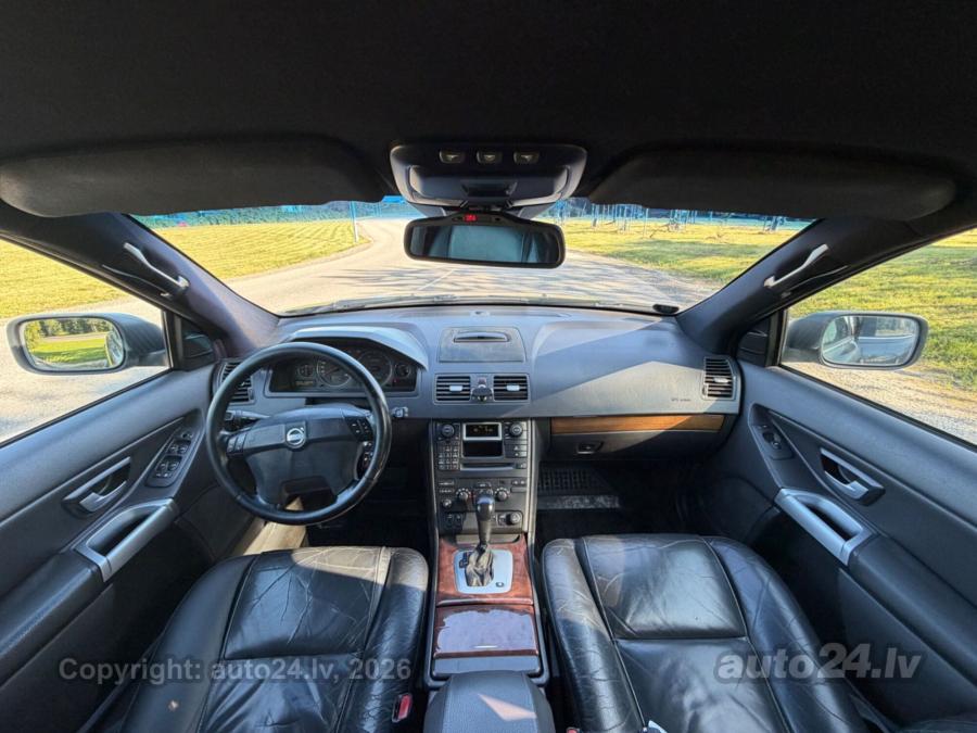 Pelēks Volvo XC90 2005 Tallina, ar dzinēja tilpumu 2.40 L un nobraukumu 462 tūkst. km par 2999 €, foto 11 vietnē AUTOMOTO.COM.LV