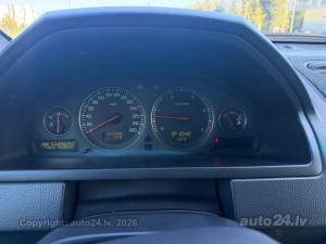 Pelēks Volvo XC90 2005 Tallina, ar dzinēja tilpumu 2.40 L un nobraukumu 462 tūkst. km par 2999 €, foto 12 vietnē AUTOMOTO.COM.LV