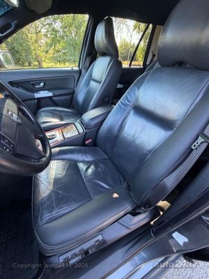 Pelēks Volvo XC90 2005 Tallina, ar dzinēja tilpumu 2.40 L un nobraukumu 462 tūkst. km par 2999 €, foto 14 vietnē AUTOMOTO.COM.LV