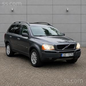 Grey Volvo XC90 2005 in Riga, with an engine capacity of 2.40 L and mileage of 361 thousand km for 5500 €, photo 4 on AUTOMOTO.COM.LV