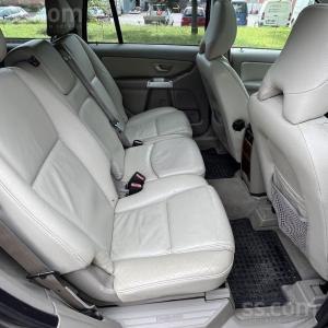 Grey Volvo XC90 2005 in Riga, with an engine capacity of 2.40 L and mileage of 361 thousand km for 5500 €, photo 15 on AUTOMOTO.COM.LV