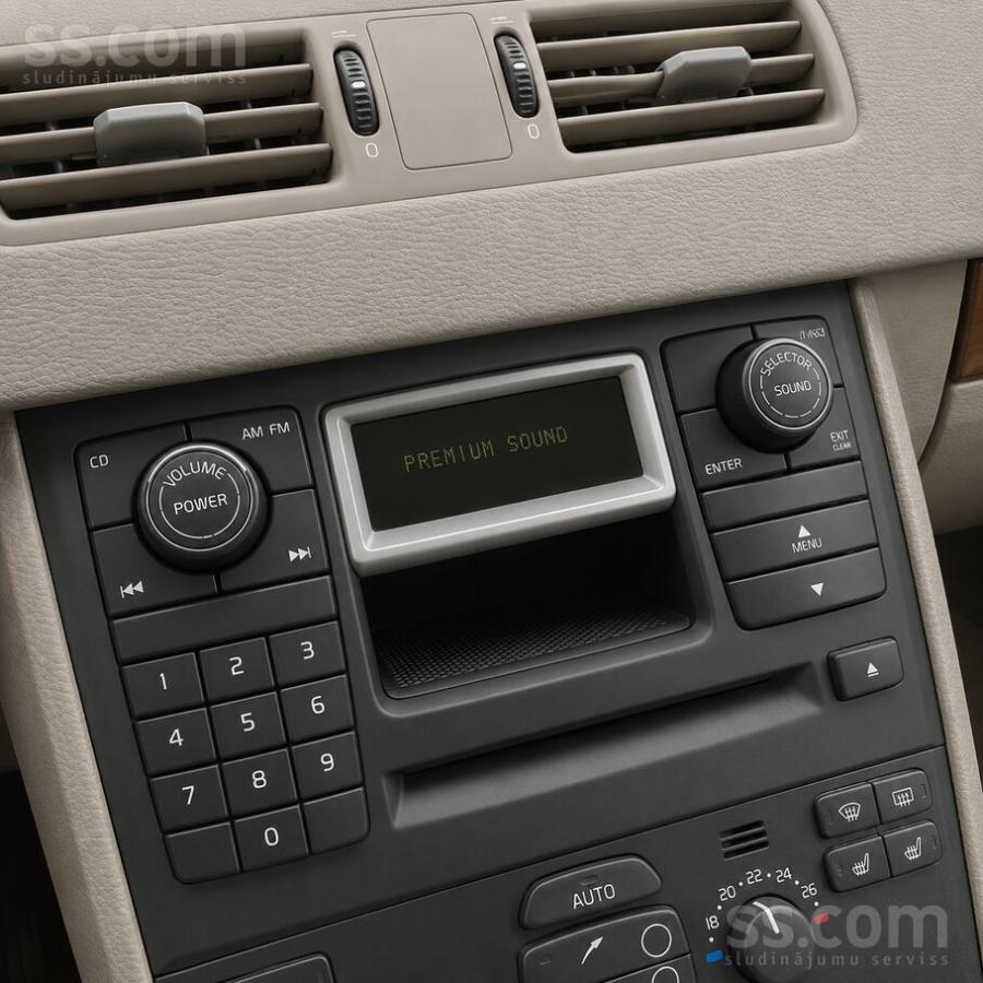 Grey Volvo XC90 2005 in Riga, with an engine capacity of 2.40 L and mileage of 361 thousand km for 5500 €, photo 19 on AUTOMOTO.COM.LV