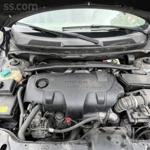 Grey Volvo XC90 2005 in Riga, with an engine capacity of 2.40 L and mileage of 361 thousand km for 5500 €, photo 21 on AUTOMOTO.COM.LV