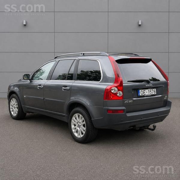 Pelēks Volvo XC90 2005 Rīga, ar dzinēja tilpumu 2.40 L un nobraukumu 361 tūkst. km par 5500 €, foto 5 vietnē AUTOMOTO.COM.LV