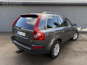 Grey Volvo XC90 2005 in Jelgava, with an engine capacity of 2.40 L and mileage of 0 thousand km for 3400 €, photo 4 on AUTOMOTO.COM.LV
