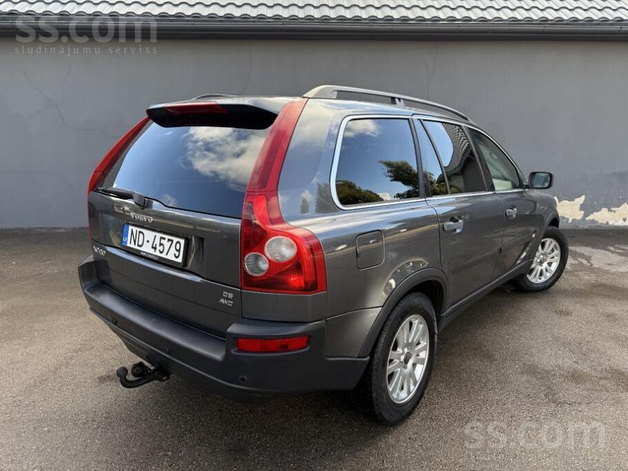 Grey Volvo XC90 2005 in Jelgava, with an engine capacity of 2.40 L and mileage of 0 thousand km for 3400 €, photo 4 on AUTOMOTO.COM.LV