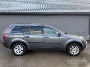Grey Volvo XC90 2005 in Jelgava, with an engine capacity of 2.40 L and mileage of 0 thousand km for 3400 €, photo 5 on AUTOMOTO.COM.LV