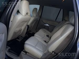 Grey Volvo XC90 2005 in Jelgava, with an engine capacity of 2.40 L and mileage of 0 thousand km for 3400 €, photo 11 on AUTOMOTO.COM.LV