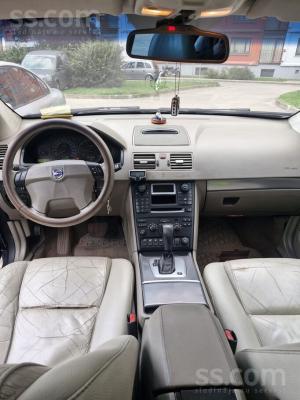 Pelēks Volvo XC90 2005 Rīga, ar dzinēja tilpumu 2.40 L un nobraukumu 411 tūkst. km par 2000 €, foto 6 vietnē AUTOMOTO.COM.LV