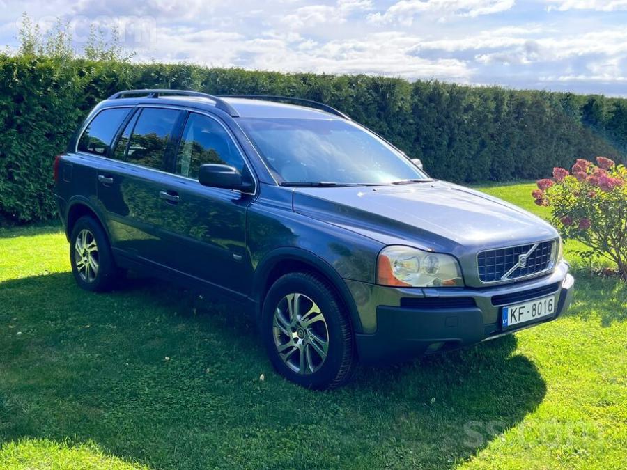 Grey Volvo XC90 2005 in Bauska, with an engine capacity of 2.40 L and mileage of 482 thousand km for 1950 €, photo 3 on AUTOMOTO.COM.LV