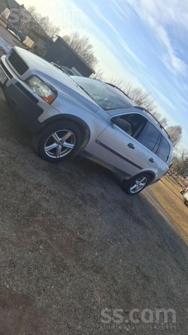Volvo XC90 2005 Rīga vietnē Pelēks Volvo XC90 2005 Rīga, ar dzinēja tilpumu 2.40 L un nobraukumu 379 tūkst. km par 3600 €, foto 4 vietnē AUTOMOTO.COM.LV