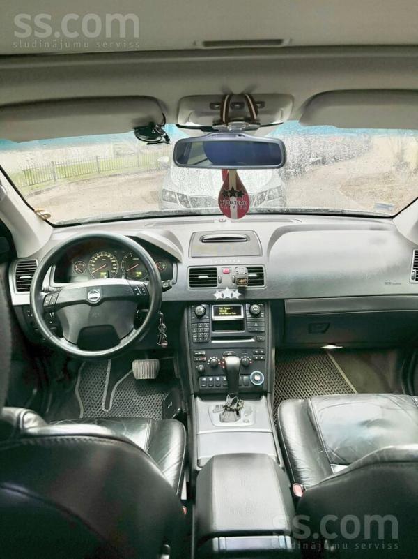 Volvo XC90 2005 Rīga vietnē Pelēks Volvo XC90 2005 Rīga, ar dzinēja tilpumu 2.40 L un nobraukumu 379 tūkst. km par 3600 €, foto 5 vietnē AUTOMOTO.COM.LV