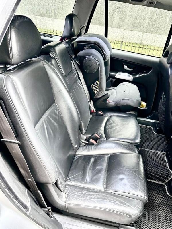 Volvo XC90 2005 Rīga vietnē Pelēks Volvo XC90 2005 Rīga, ar dzinēja tilpumu 2.40 L un nobraukumu 379 tūkst. km par 3600 €, foto 6 vietnē AUTOMOTO.COM.LV