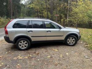 Grey Volvo XC90 2005 in Vilnius, with an engine capacity of 2.40 L and mileage of 279 thousand km for 4990 €, photo 6 on AUTOMOTO.COM.LV