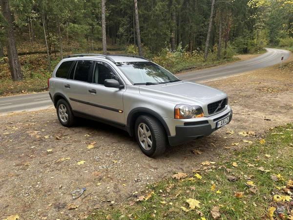 Pelēks Volvo XC90 2005 Viļņa, ar dzinēja tilpumu 2.40 L un nobraukumu 279 tūkst. km par 4990 €, foto 7 vietnē AUTOMOTO.COM.LV
