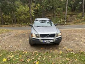 Grey Volvo XC90 2005 in Vilnius, with an engine capacity of 2.40 L and mileage of 279 thousand km for 4990 €, photo 8 on AUTOMOTO.COM.LV
