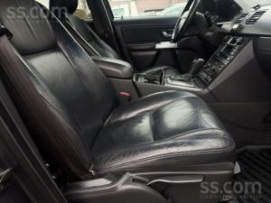 Pelēks Volvo XC90 2005 Rīga, ar dzinēja tilpumu 2.40 L un nobraukumu 410 tūkst. km par 3200 €, foto 14 vietnē AUTOMOTO.COM.LV