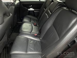 Pelēks Volvo XC90 2005 Rīga, ar dzinēja tilpumu 2.40 L un nobraukumu 410 tūkst. km par 3200 €, foto 17 vietnē AUTOMOTO.COM.LV