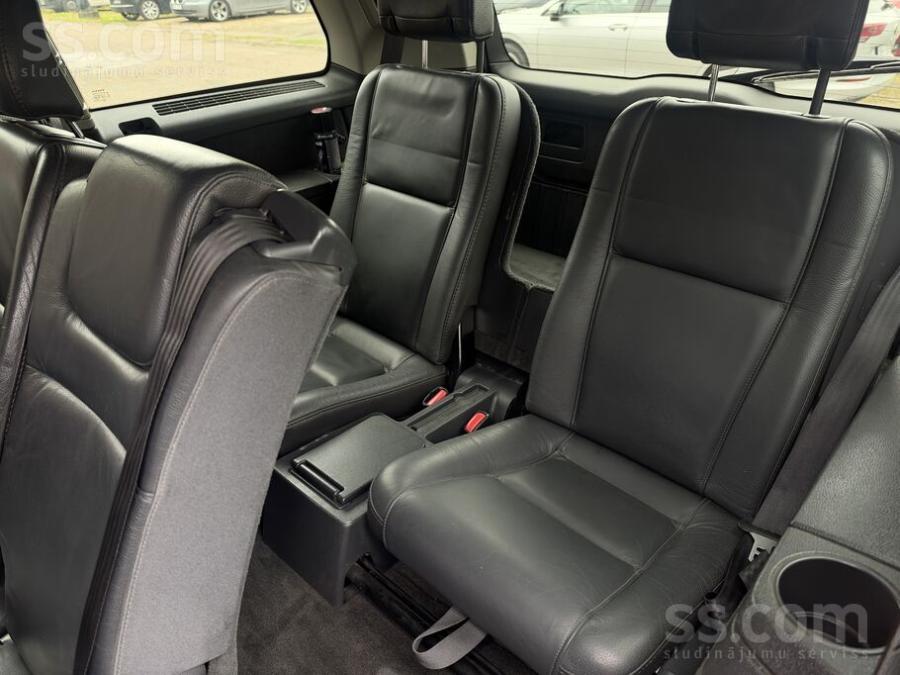 Pelēks Volvo XC90 2005 Rīga, ar dzinēja tilpumu 2.40 L un nobraukumu 410 tūkst. km par 3200 €, foto 18 vietnē AUTOMOTO.COM.LV